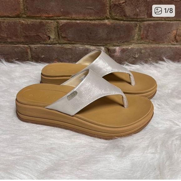 Reef | Shoes | Nwot Reef Aura Silver Tan Wedge Slip On Sandals Size 8 ...